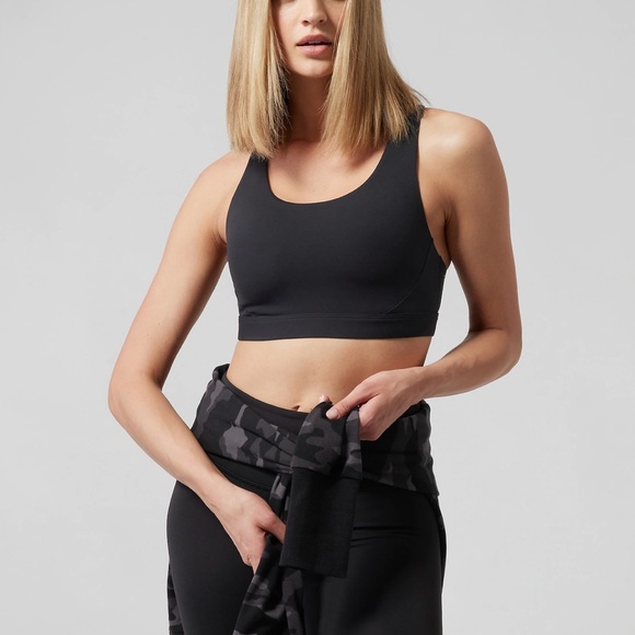 Athleta | Intimates & Sleepwear | Athleta Ultimate Sports Bra Medium ...